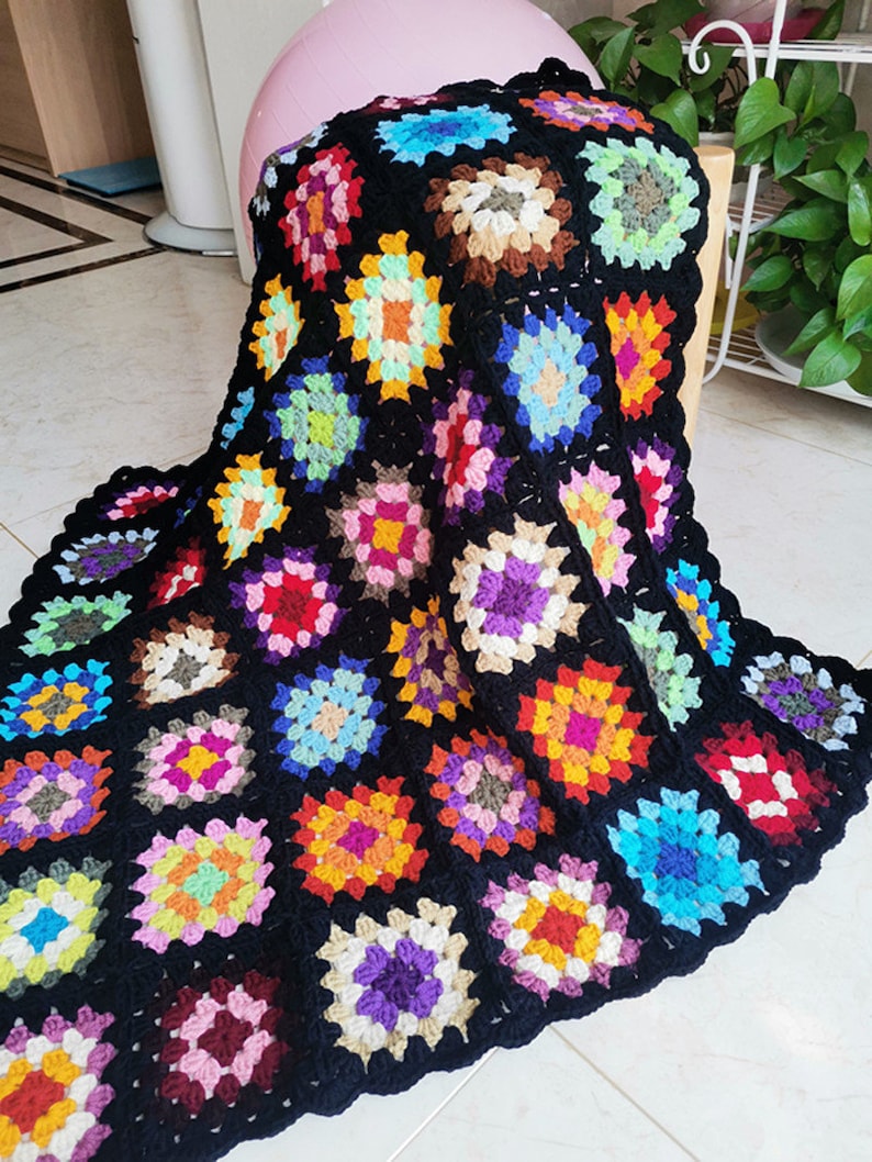 Sweet Continuous Granny Square Blanket crochet Baby Blanket - Etsy Canada