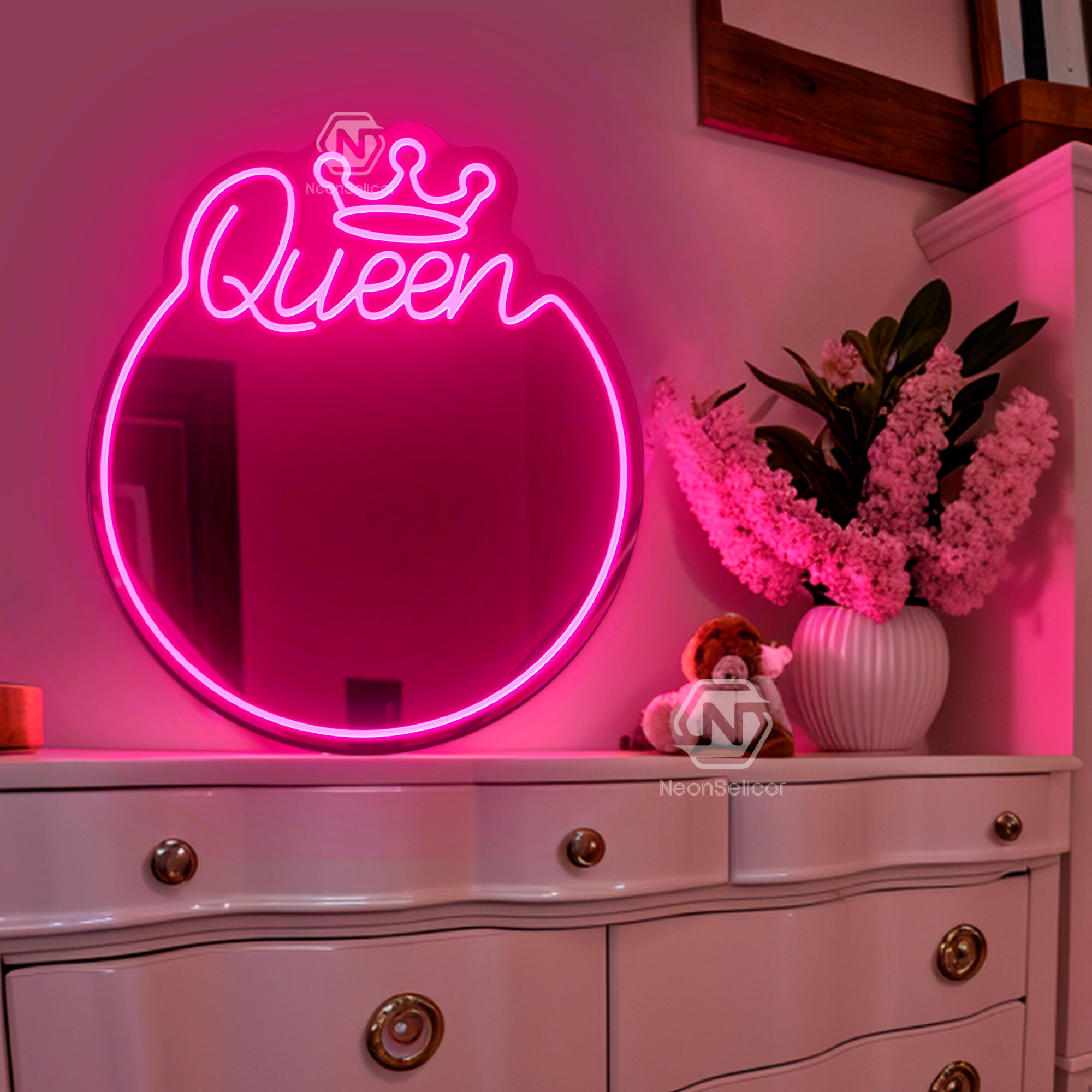 Queen Neon Sign Custom Wall Decor Wall Mirror Makeup Mirror - Etsy