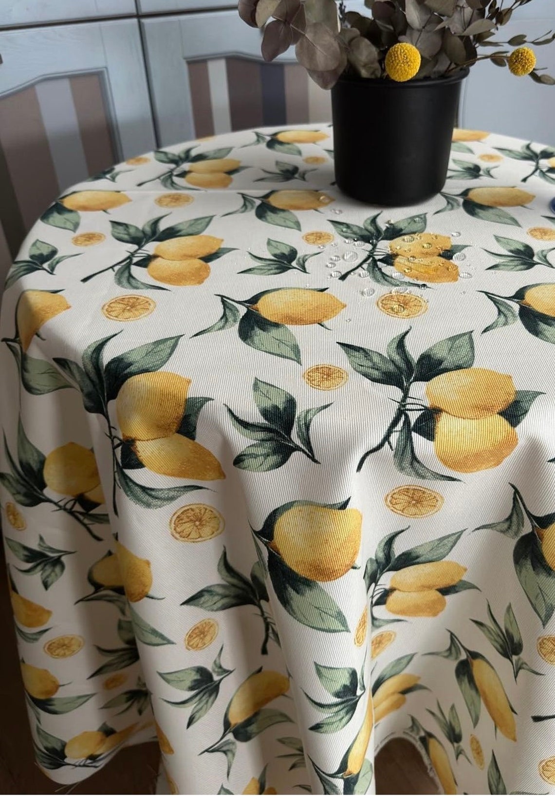 Lemon Decor Water-repellent Tablecloth With Lemons on a Milky ...