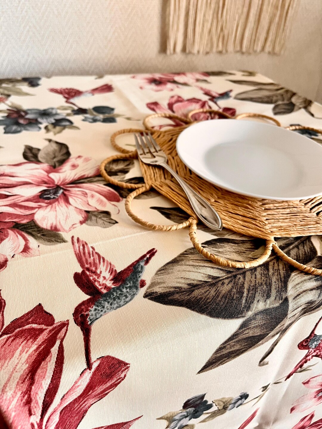 Tablecloth With Umbrella Hole. Waterproof Outdoor Tablecloth. Teflon ...