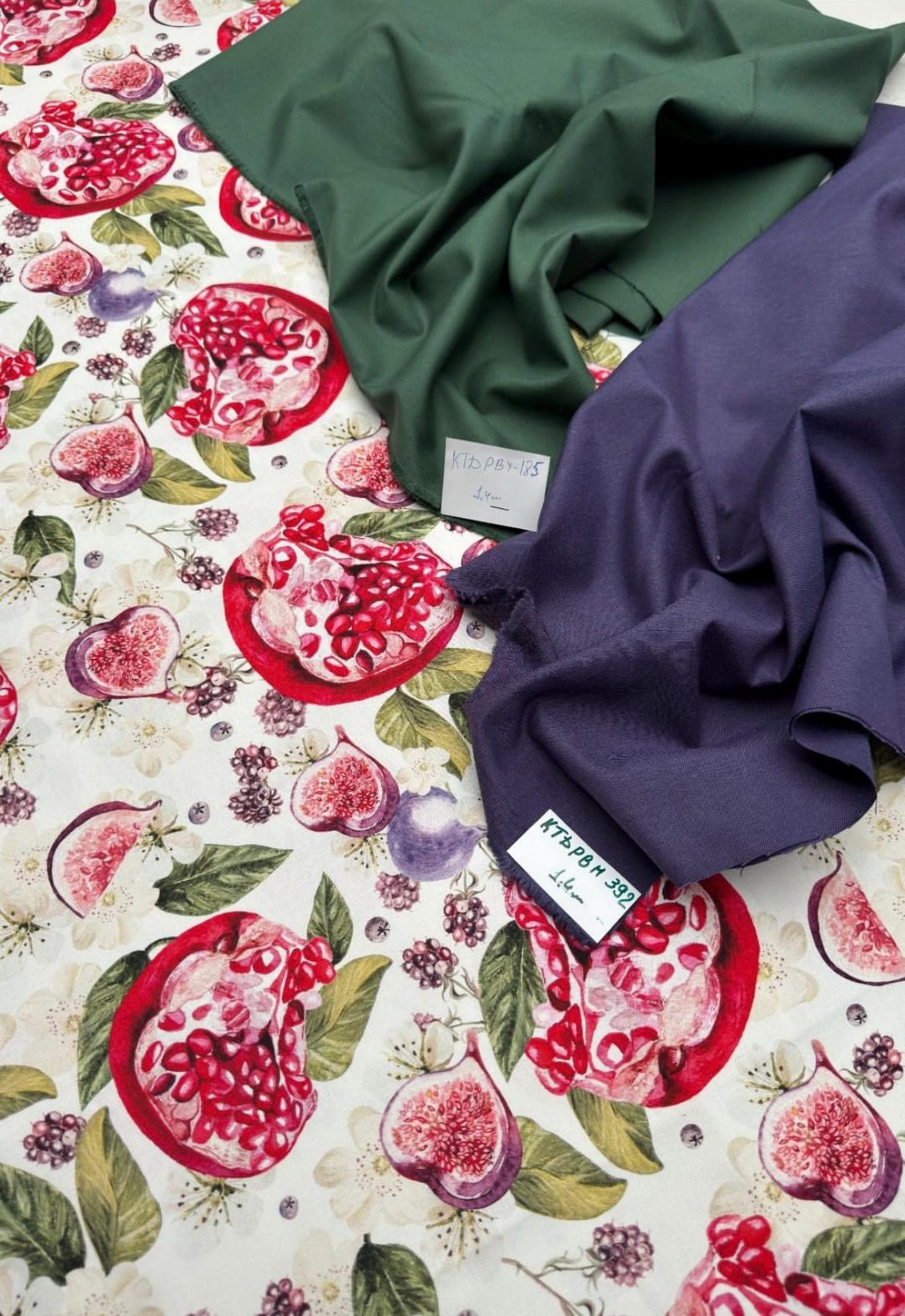 Anniversary Gift Set of Teflon Tablecloth and 6 Napkins. Waterproof ...
