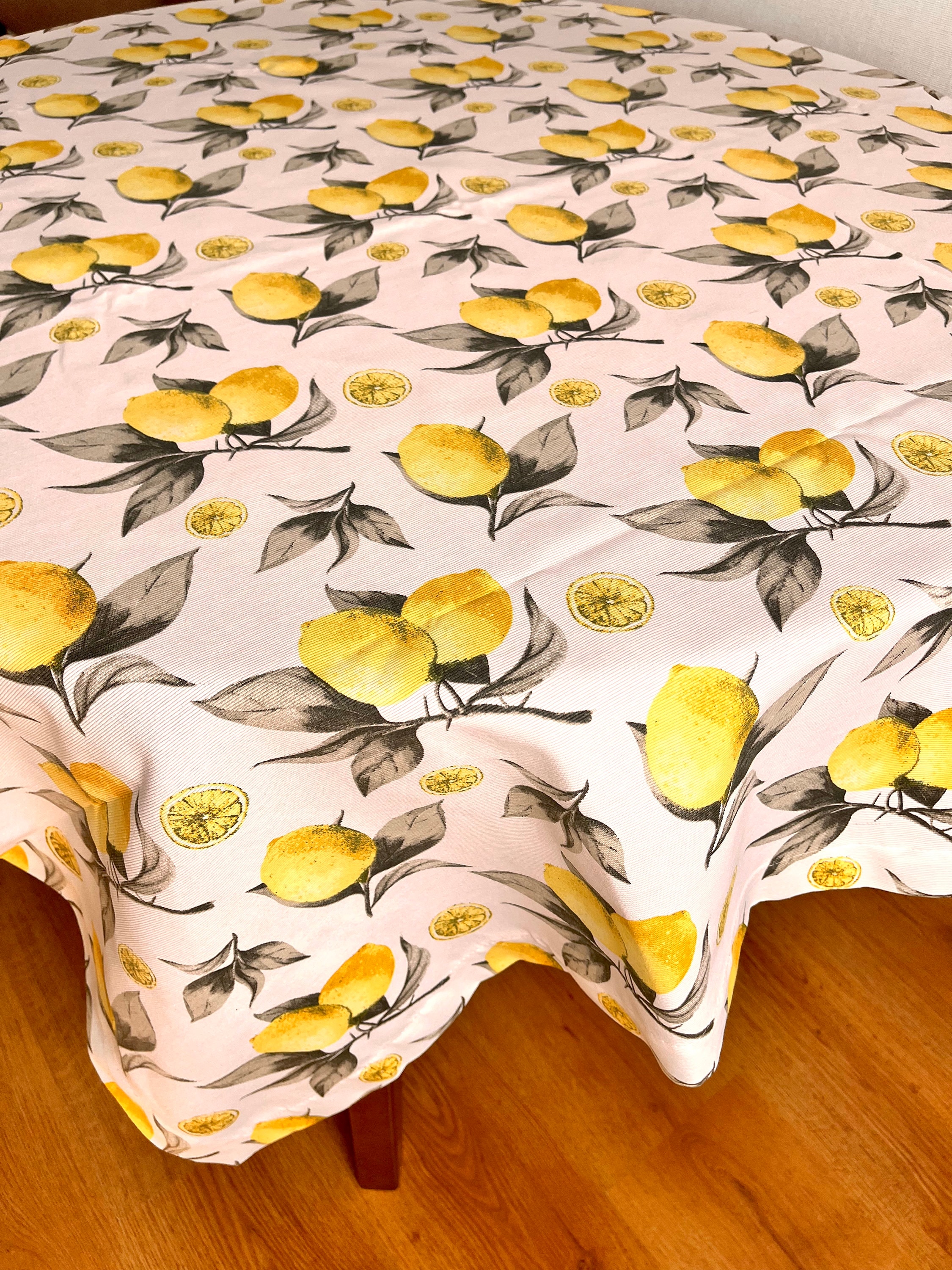Lemon Motif Tablecover. Lemon Decor Water-repellent Tablecloth With ...