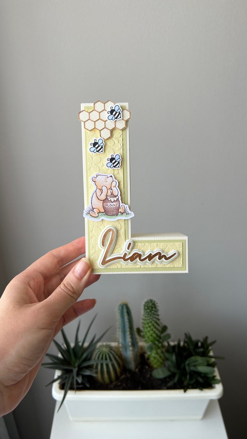 Classic Winnie the Pooh Baby Shower, Neutral Gender Winnie the Pooh 3D ...