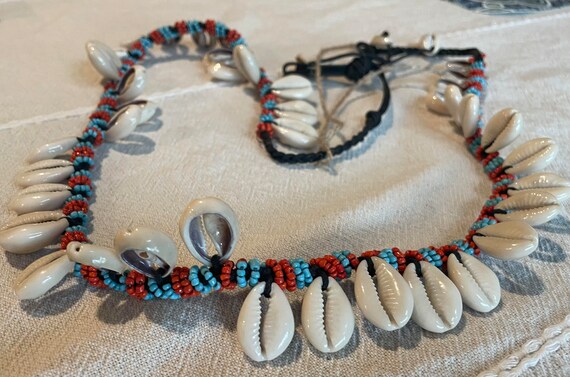 RARE Native American Conch Shell & Beaded Tribal Neck… - Gem