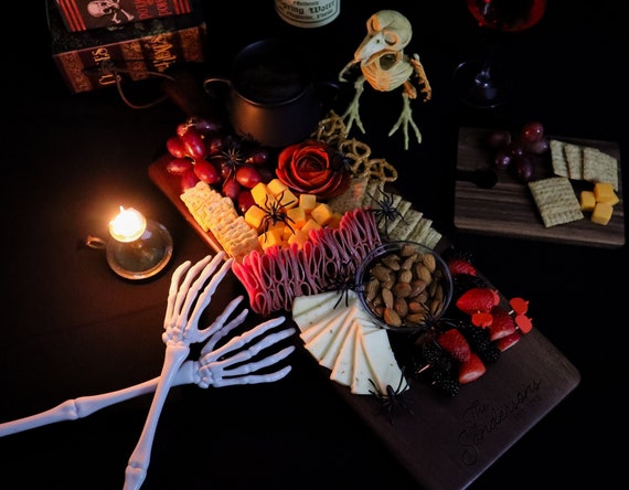 Customizable Charcuterie Boards and Mingle Plates Handmade - Etsy