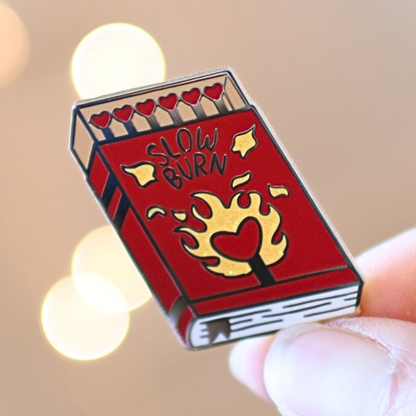 Throne of Glass Enamel Pin - Etsy