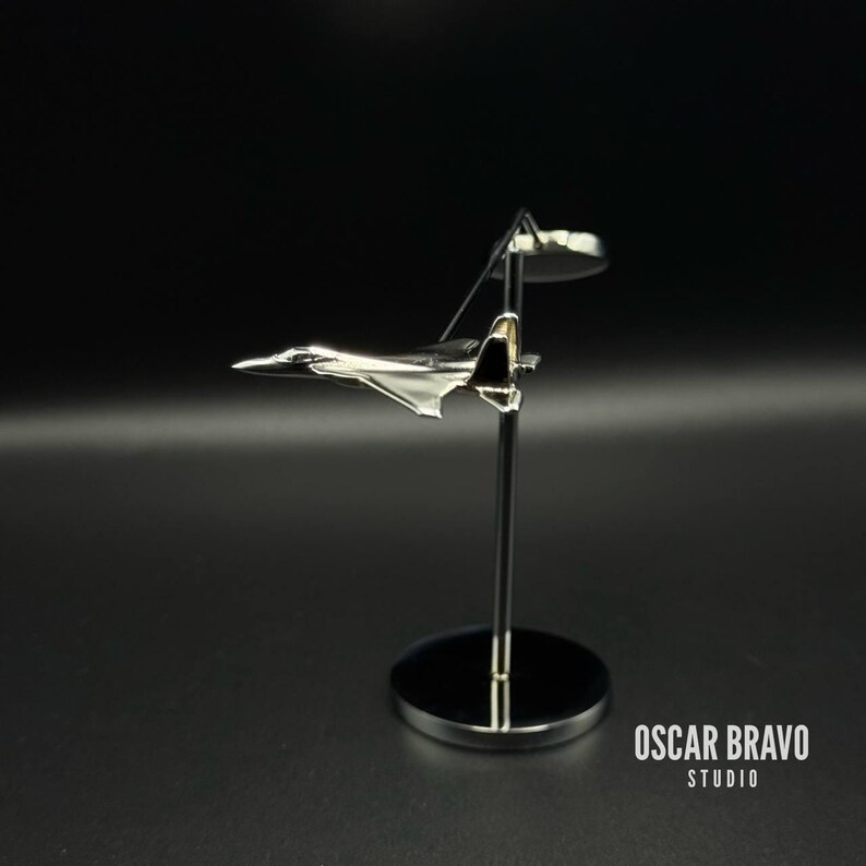 F15 Eagle Balance Model: Chrome Fighter Jet Desk Decor - Etsy