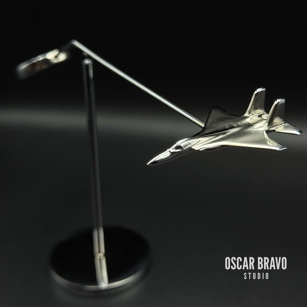 F15 Eagle Balance Model: Chrome Fighter Jet Desk Decor - Etsy