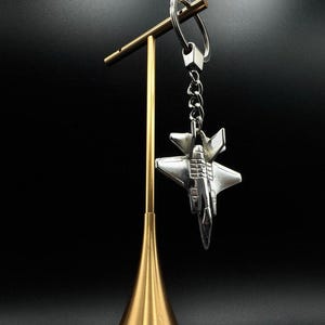 Silver Toned Keychains, F22 ,F18 ,F35, F16,A10 Warthog, Airbus, Boeing ...