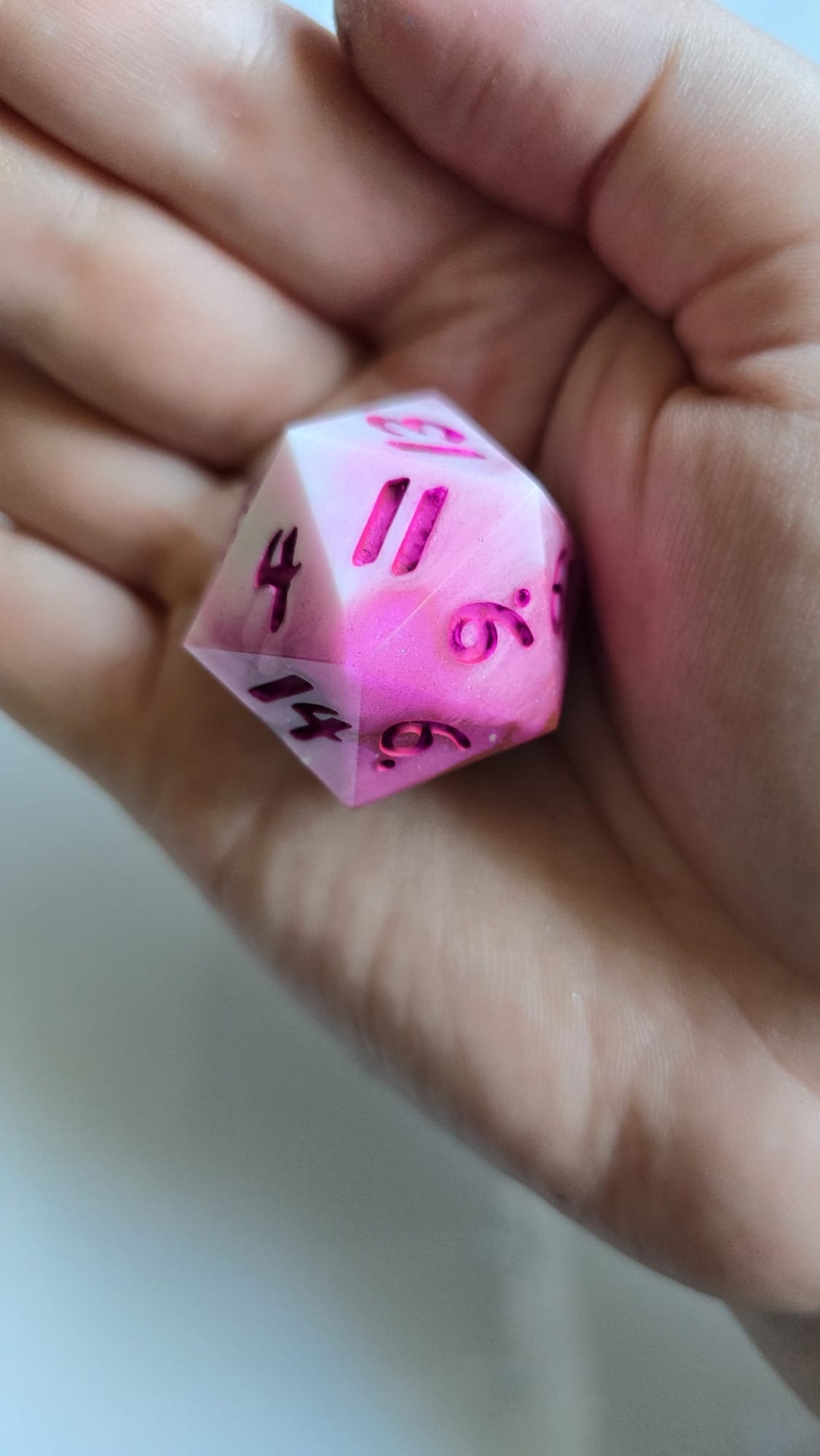 Magenta Mood - Single D20, D20 in 35mm Chonk Size, Dice for Ttrpgs, Dnd ...
