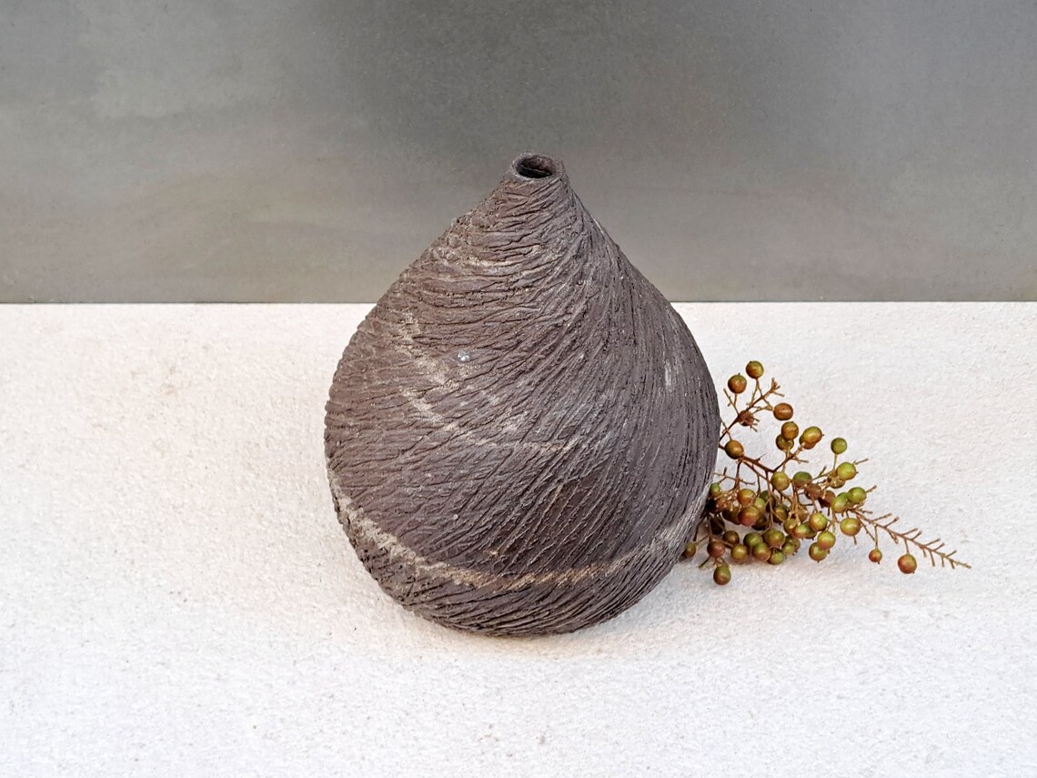 Rustic Ceramic Flower Vase, Brown and White Clay, Rough Texture , Home ...
