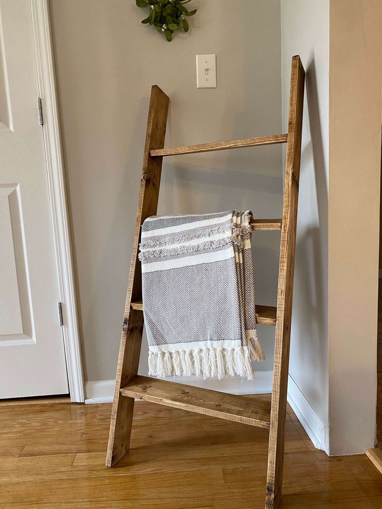 Rustic Farmhouse Blanket Ladder Plan | Decorative Quilt Ladder | 4 Foot ...