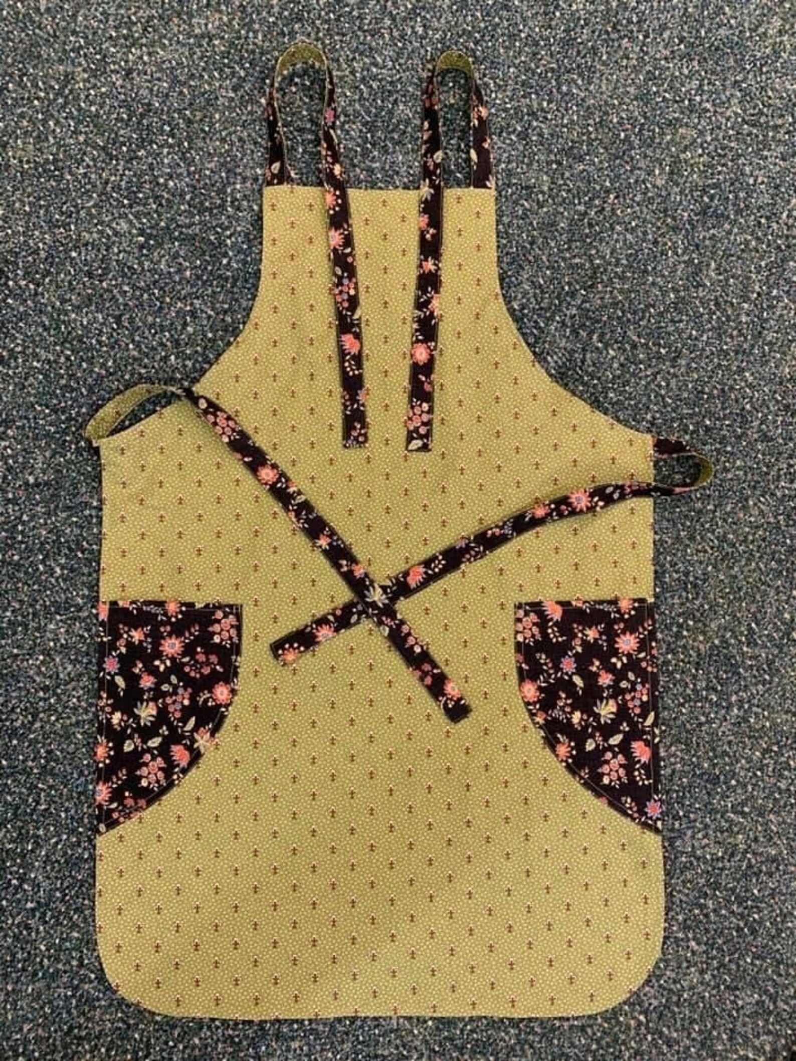 Abigail's Everyday Apron Pattern Reversible - Etsy