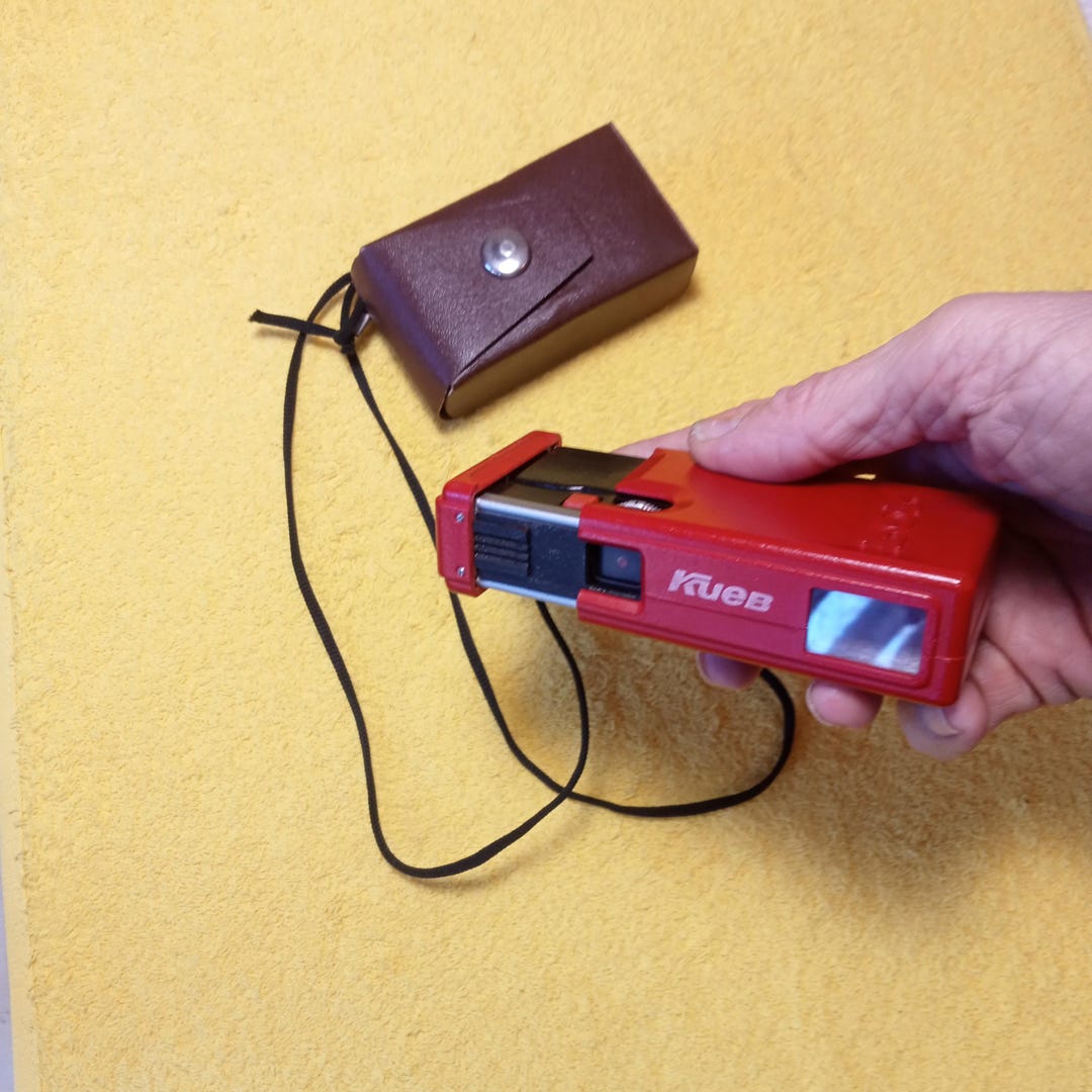 Working Soviet Vintage Red Camera Kyiv-303 Vintage Mini Camera 16mm ...
