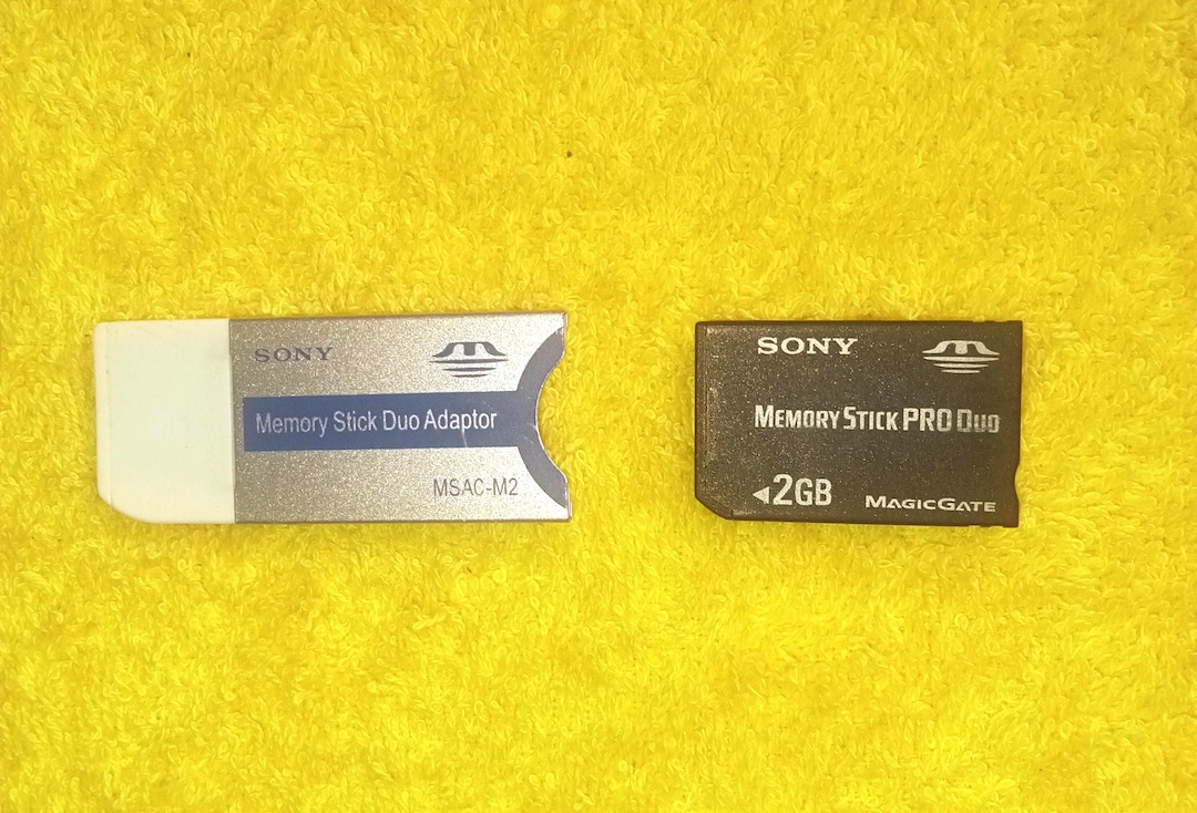Working Memory Card Memory Stick PRO Duo, 2 GB With MSAC-M2 Adapter ...