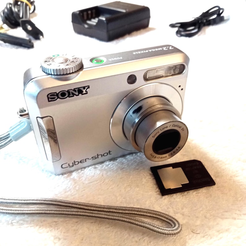 Working Silver Sony Cybershot DSC-S650, 7.2 MP Camera,6x Digital Zoom ...