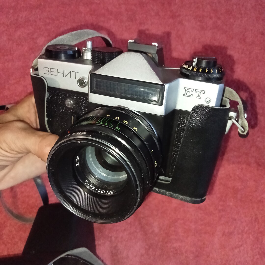 Working Soviet Camera Zenit Et.lens Helios-44-2.ussr Camera in Original ...
