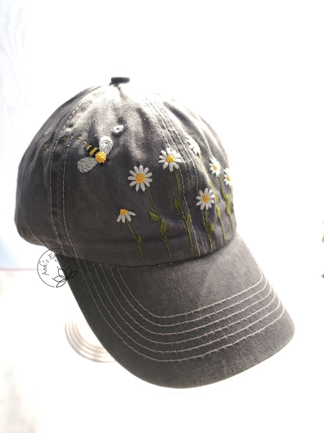 Hand Embroidery Daisy and Bee Hat, Baseball Cap, Floral Denim Cap ...