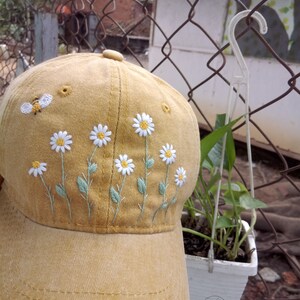 Hand Embroidery Daisy and Bee Hat, Floral Denim Cap, Baseball Cap ...