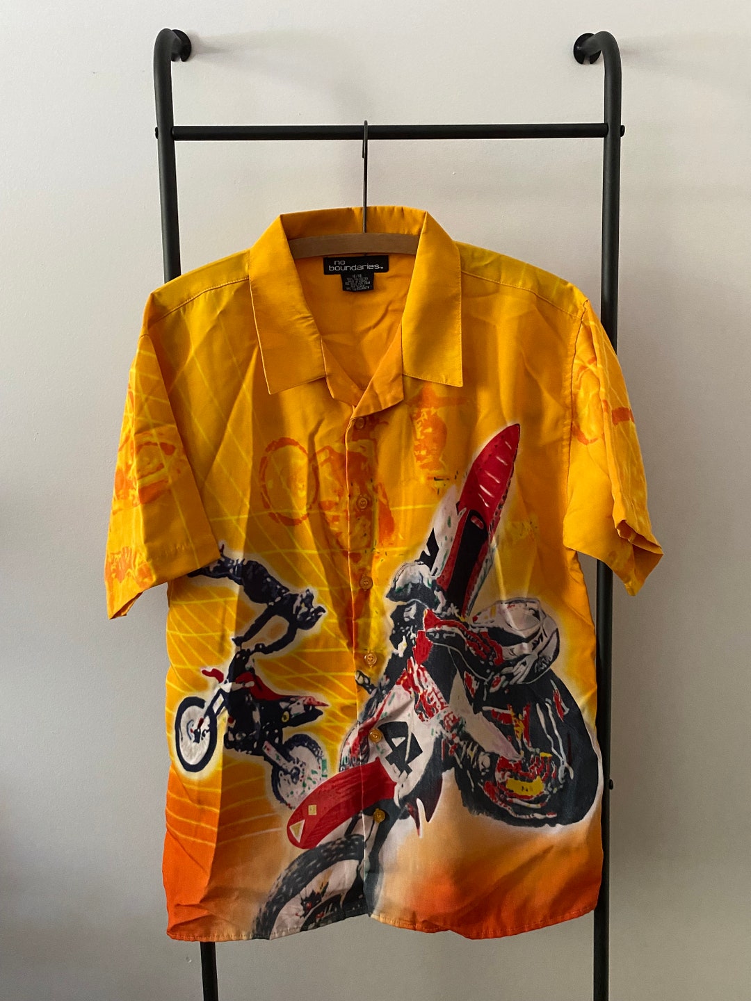 2000s Men's No Boundaries Motorcycle Biker Button Down Shirt Y2K Mens ...