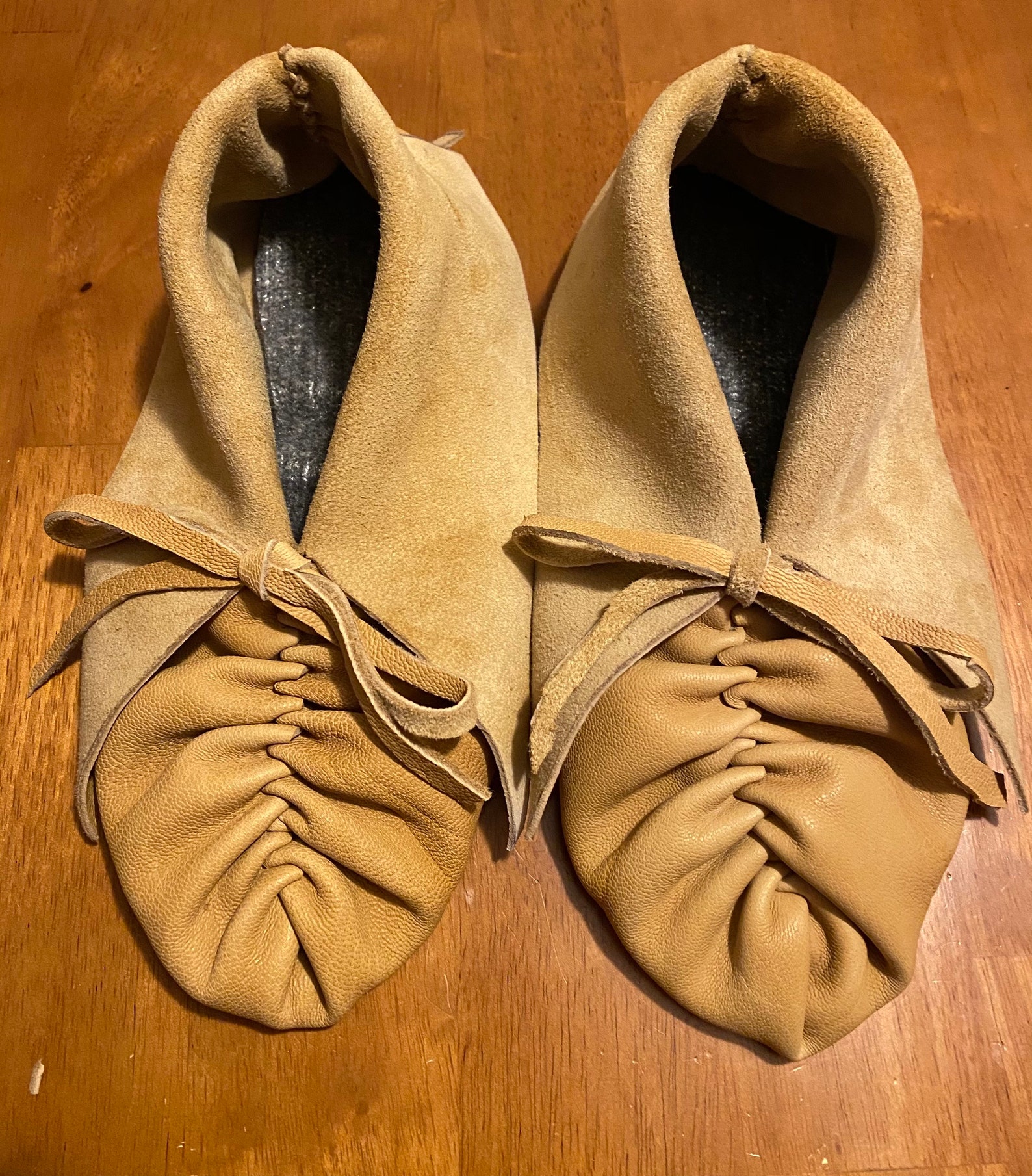 Eastern Center Seam Moccasins READ ENTIRE DESCRIPTION - Etsy