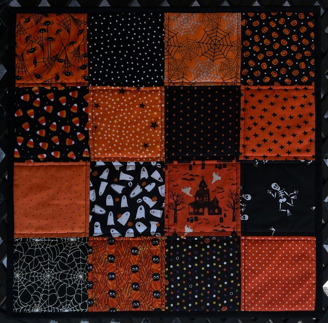 Halloween Table Topper/runner, Handmade Halloween Table Topper/runner ...