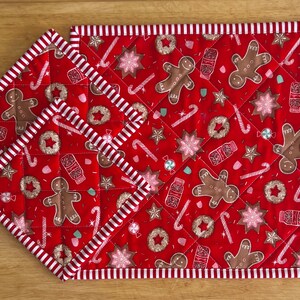 Gingerbread Table Runner/topper Set, Quilted Gingerbread Table Topper ...