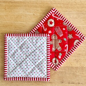 Gingerbread Table Runner/topper Set, Quilted Gingerbread Table Topper ...