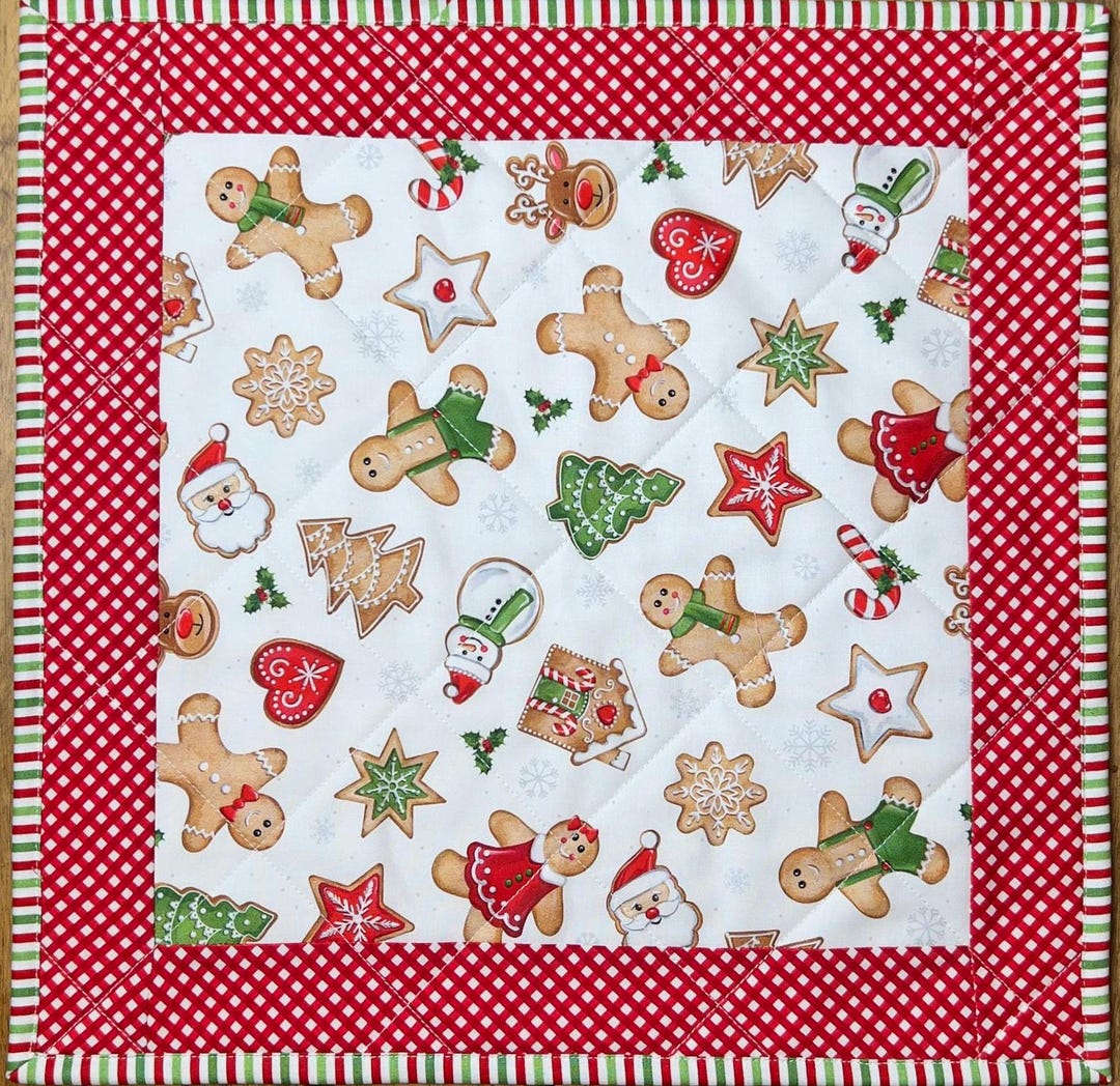 Christmas Table Topper Runner, Christmas Quilted Table Topper Runner ...