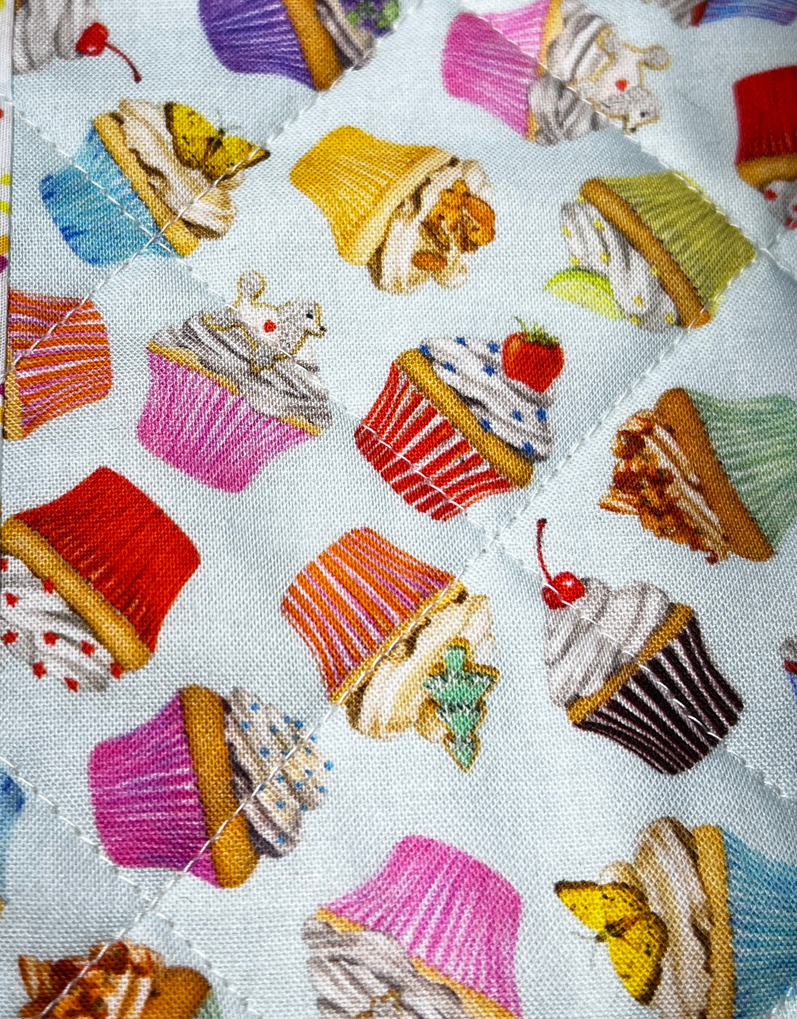 Quilted Cupcake Table Topper/runner, Handmade Cupcake Table Topper ...