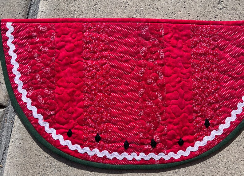Watermelon Table Mat, Watermelon Table Topper, Quilted Watermelon Mat ...