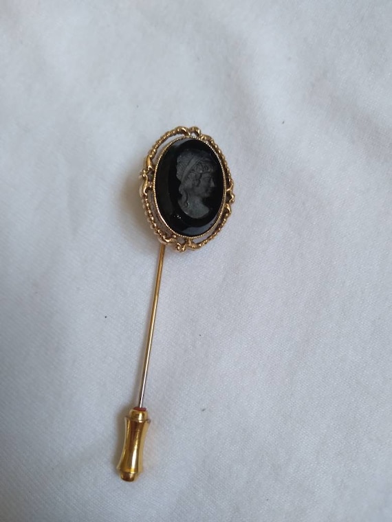 vintage black cameo pin - Gem