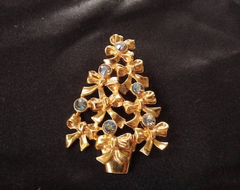 Avon Christmas Pin | Etsy