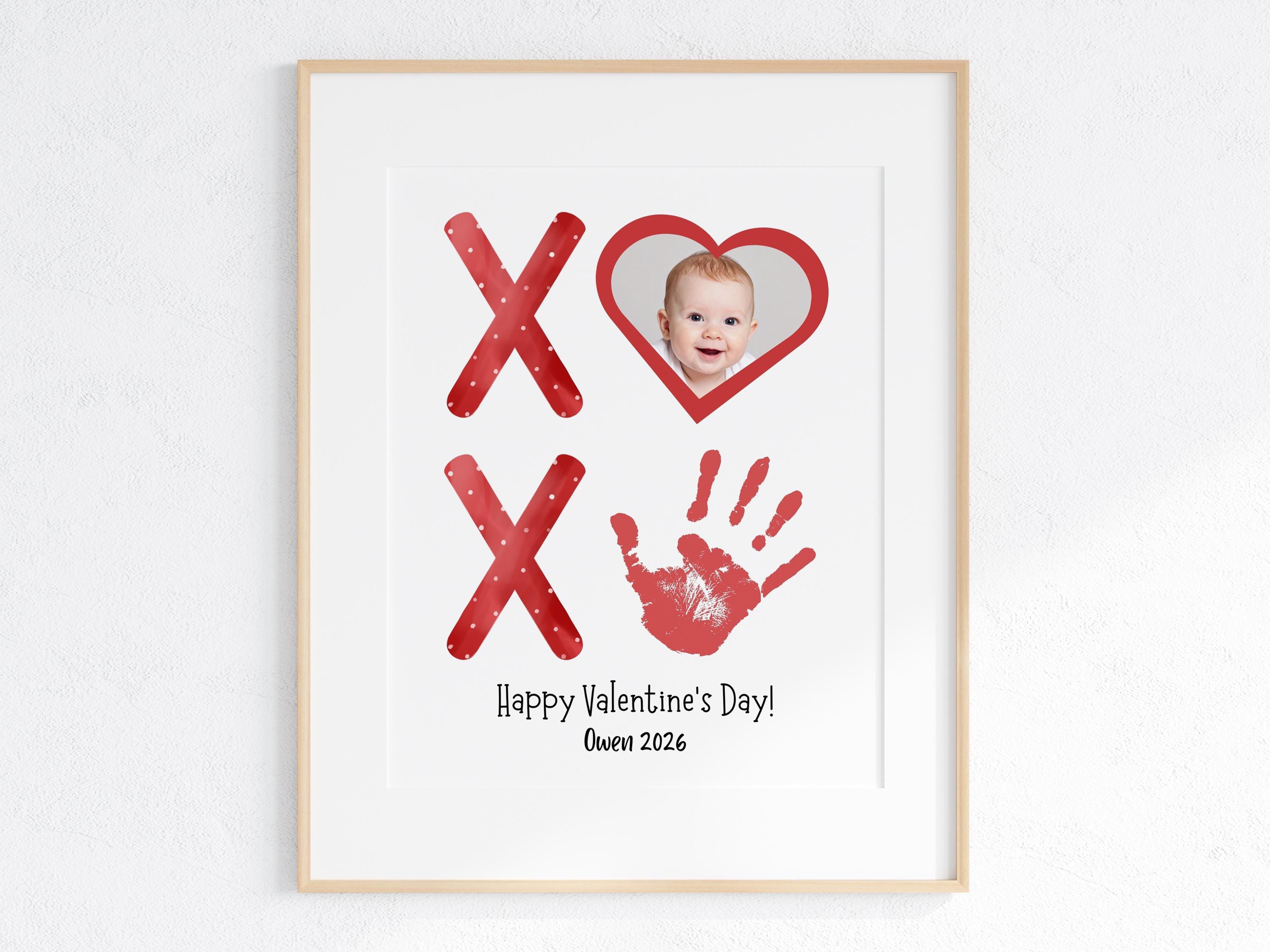 Valentine’s Day Handprint Art | XOXO Valentines Handprint Craft ...