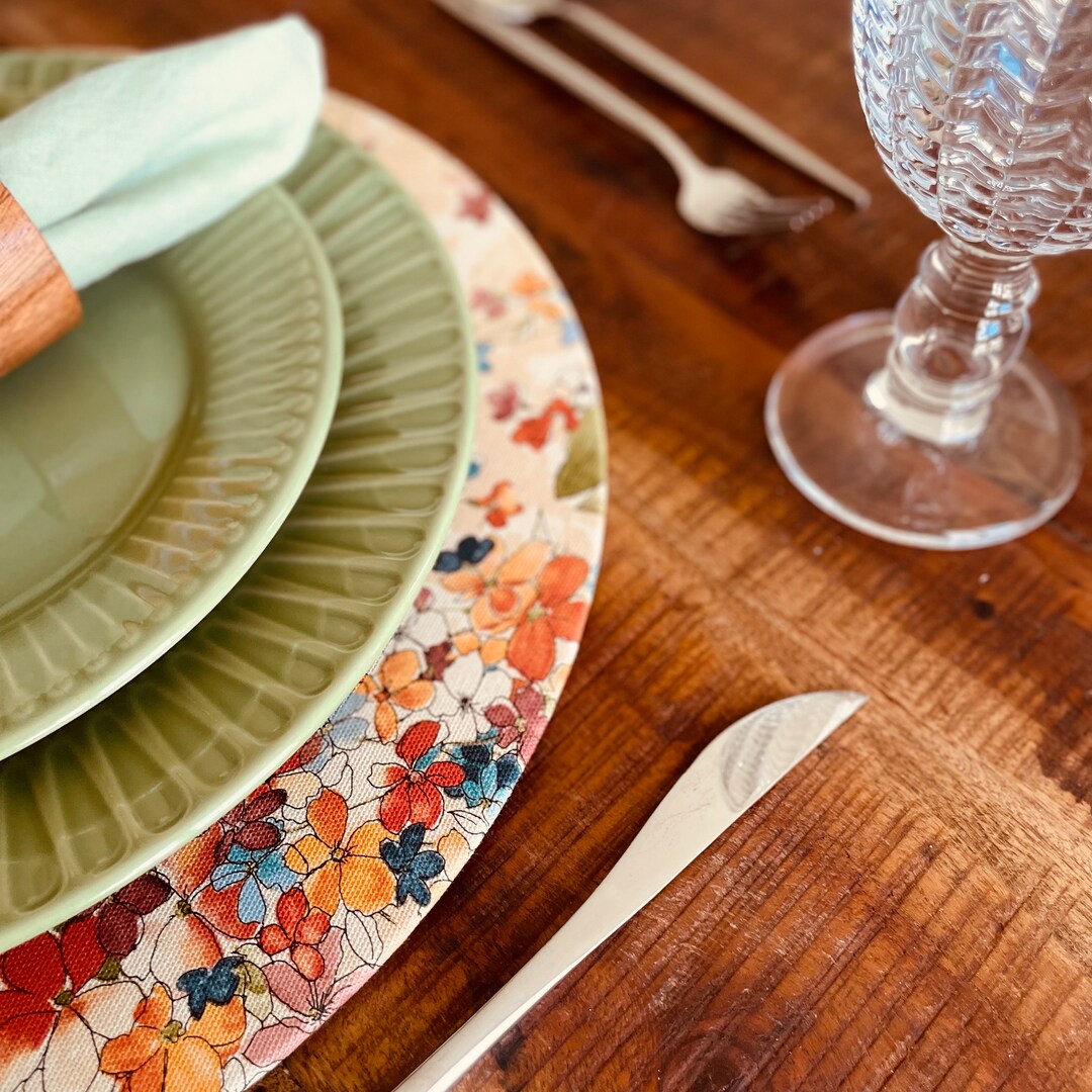 Charger Plates - Place Mats - Sousplats - Removable Fabric Covers ...