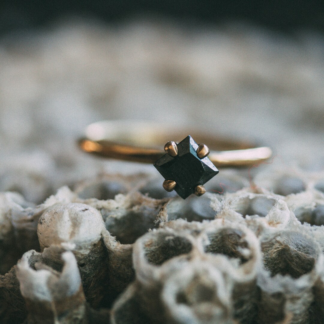 LILITH ENGAGEMENT RING - Minimal 18K Gold & Black Diamond Ring – A ...