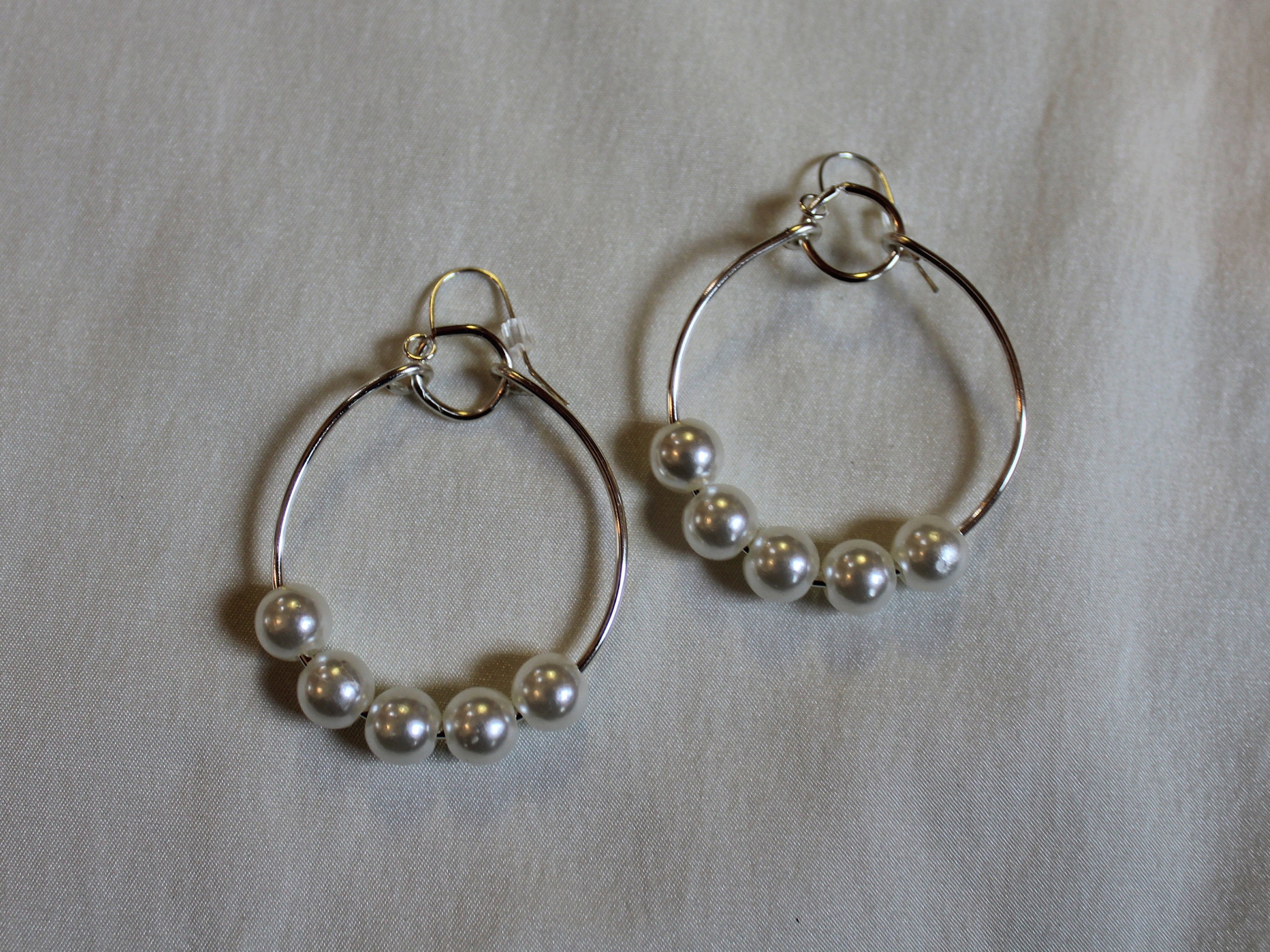 Pearl Mini Hoop Earrings - Etsy