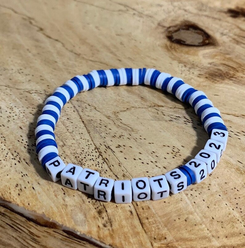 Class of 2024 Bracelet| Graduation Gift| Graduate| 2024| Stretch ...