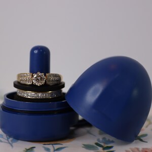 The Ring Thingroyal Blue. Travel Ring Holder, Ring Box, Portable ...
