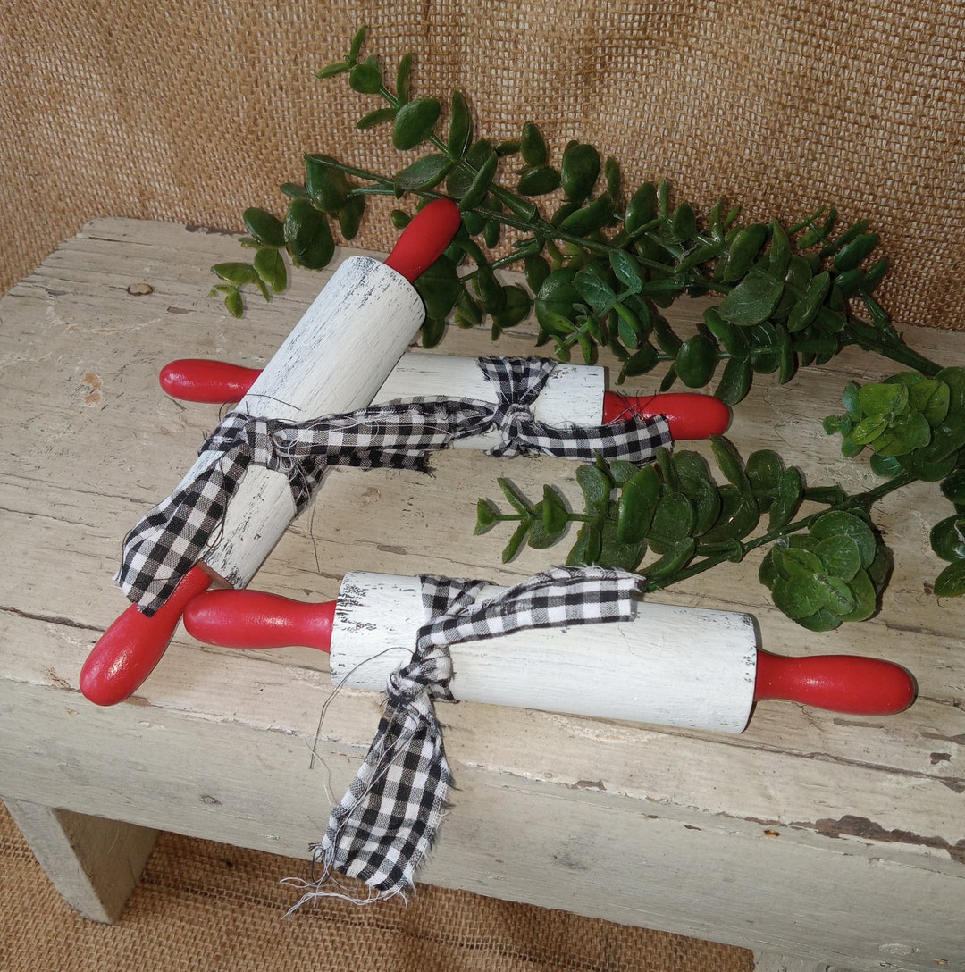 Red Handle Rolling Pin/ Black and White Check Tied to Rolling Pin ...