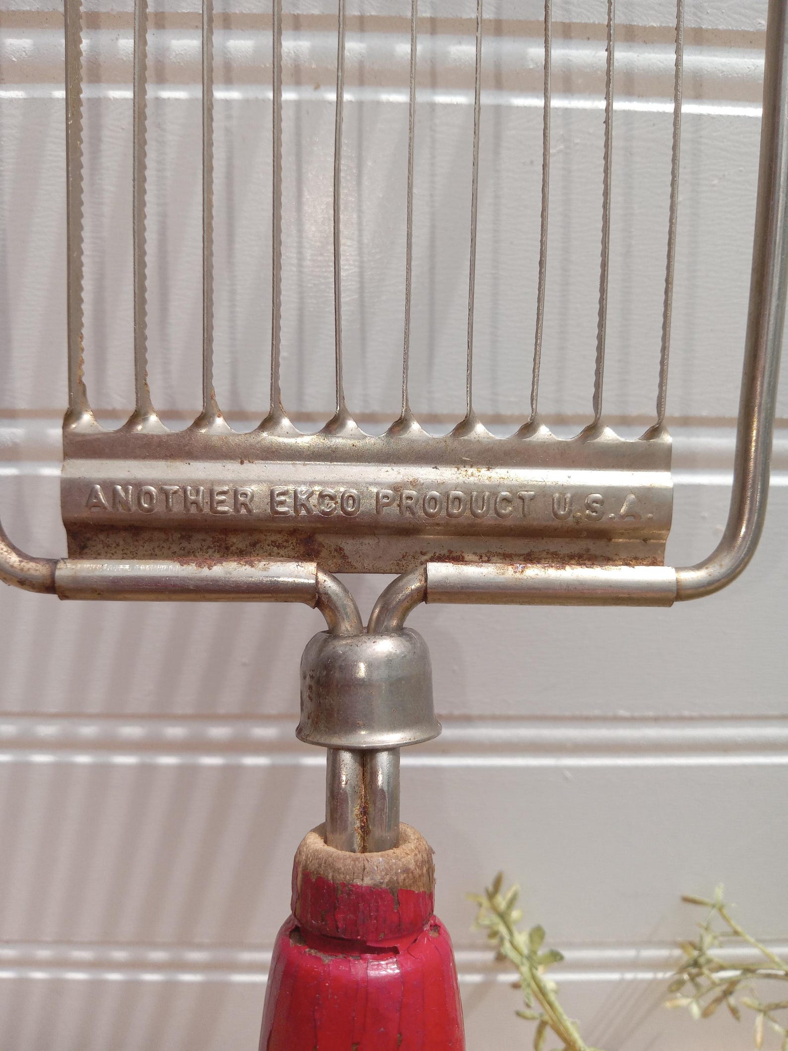 Vintage Red Handle Utensil/ Vintage Utensil/ Old Kitchen Tool/ Vintage ...