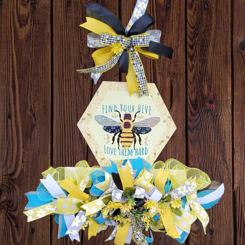 Wreath Rail - Etsy