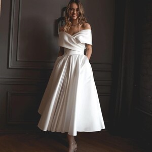 Classic Midi Length Wedding Party Dress, off Shoulder Bridal Dress, Tea ...