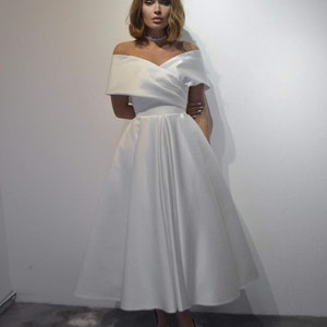 Classic Midi Length Wedding Party Dress, off Shoulder Bridal Dress, Tea ...