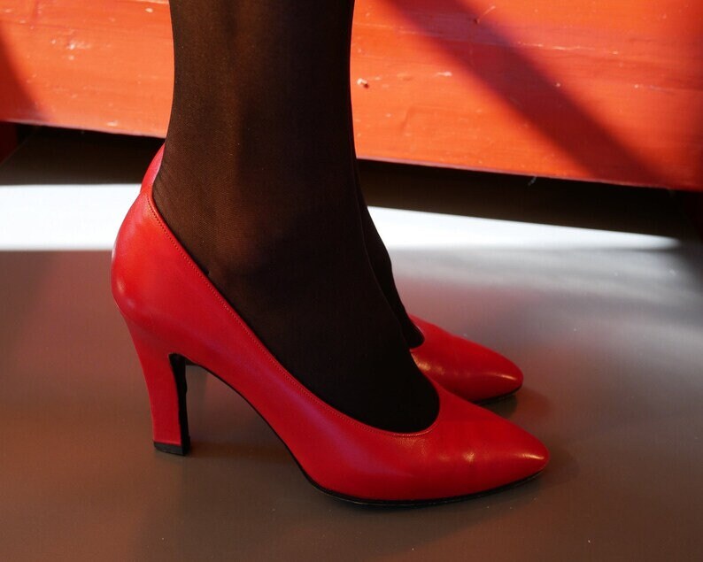 Original 1990s Charles Jourdan Paris! Vintage Pumps in Bright Red Size ...