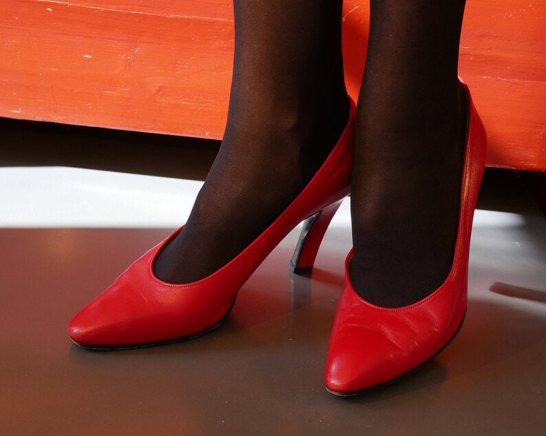 Original 1990s Charles Jourdan Paris! Vintage Pumps in Bright Red Size ...