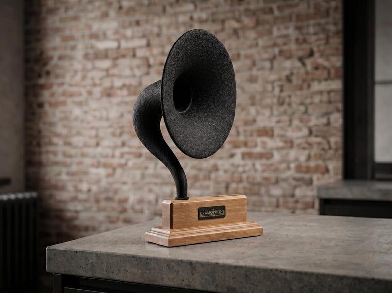 Handmade Gramophone iPhone Speaker, Personalized Acoustic Amplifier ...