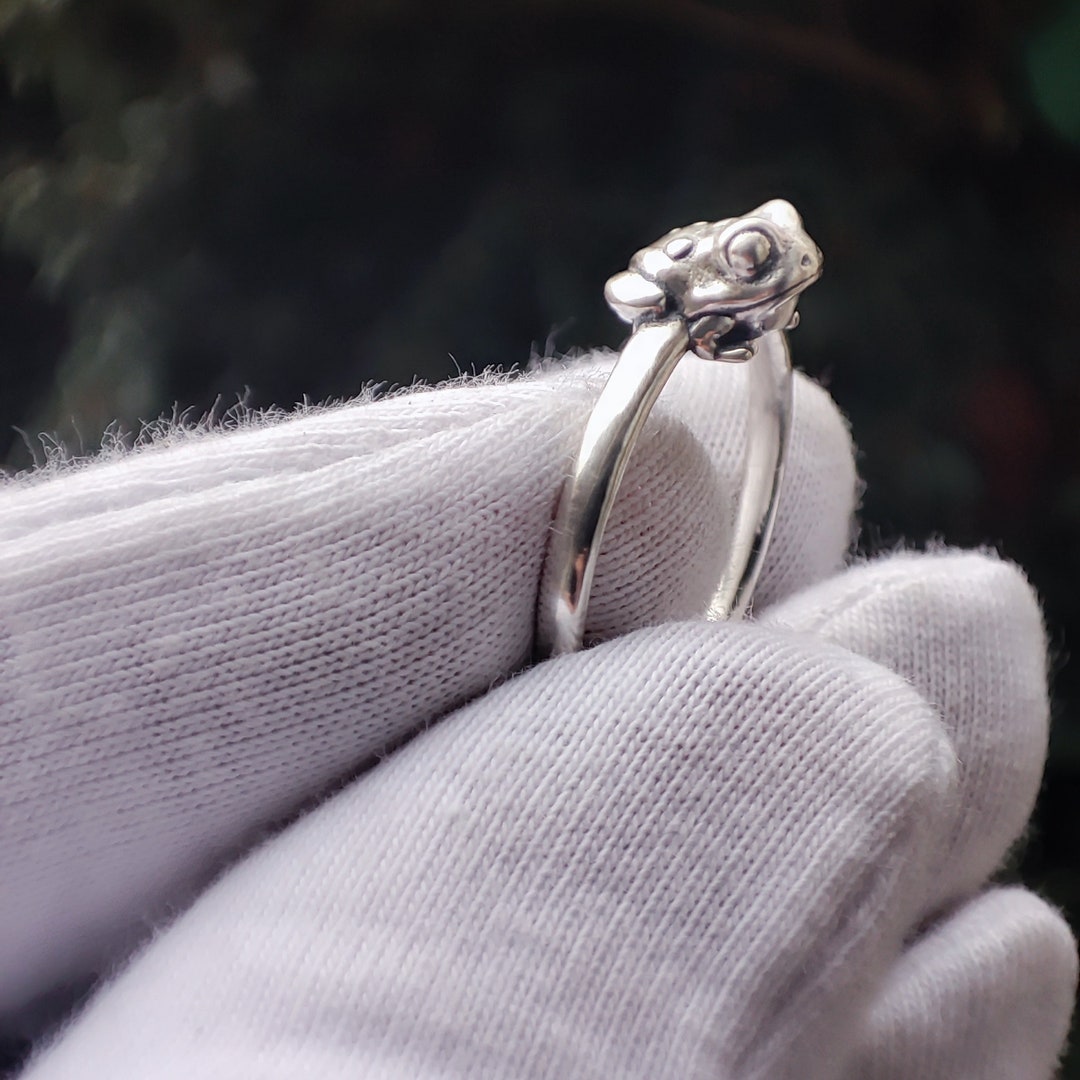 Frog Ring, Silver Frog Ring, Green Tree Frog Ring, Frog Prince Ring ...