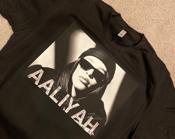 Aaliyah T-shirt - Etsy