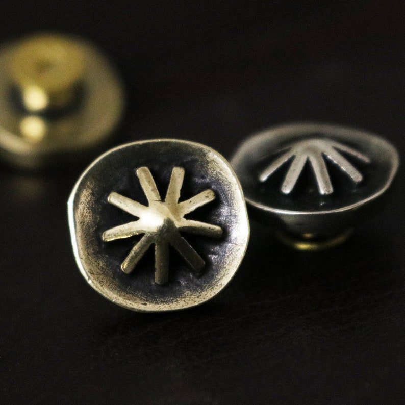 Brass Concho Screw Back Vintage Chrysanthemum Shape Leather - Etsy